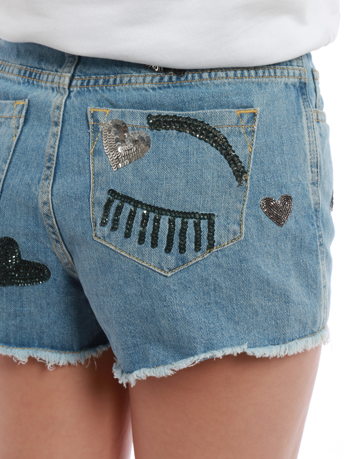 Chiara Ferragni - Shorts in denim Flirting cuori - pantaloni shorts ...